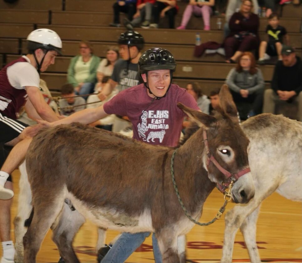 Annual donkey basketball game set for Monday | News, Sports, Jobs - The ...